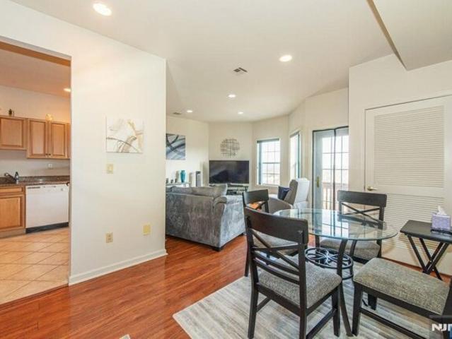 Rifle Camp Rd Apt,woodland Park, Condo For Sale