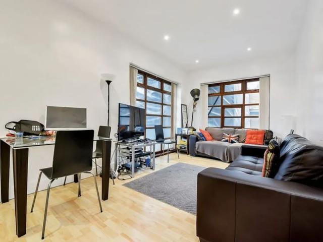 Riga Mews, 32 34 Commercial Road, London