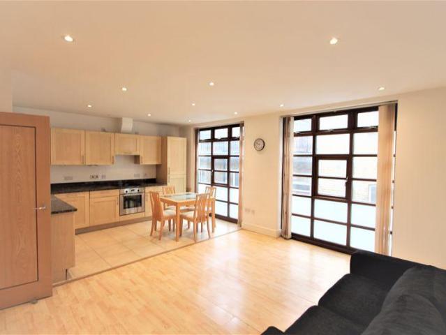 Riga Mews, 32 34 Commercial Road. 2 bed apartment to rent £2,250 pcm £519 pw