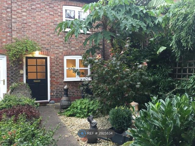 Rigbys Row, Nantwich CW5, 1 bed terraced house to rent, £825 pcm | PrimeLocation
