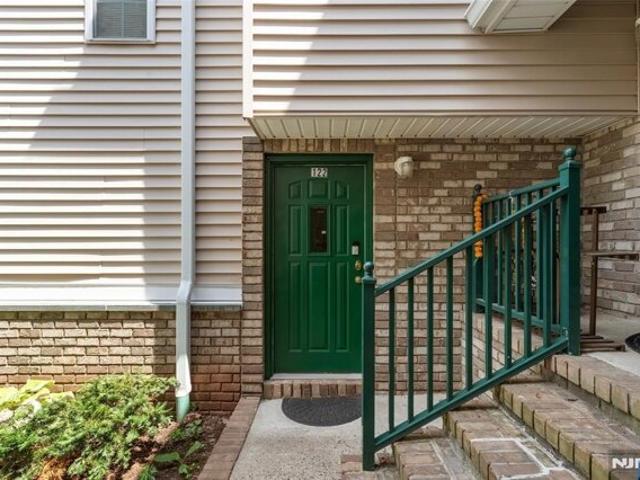 Rip Van Dam Ct, Montgomery, Home For Sale