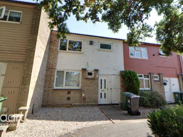 Risby, PETERBOROUGH 3 bed terraced house to rent £1,195 pcm £276 pw