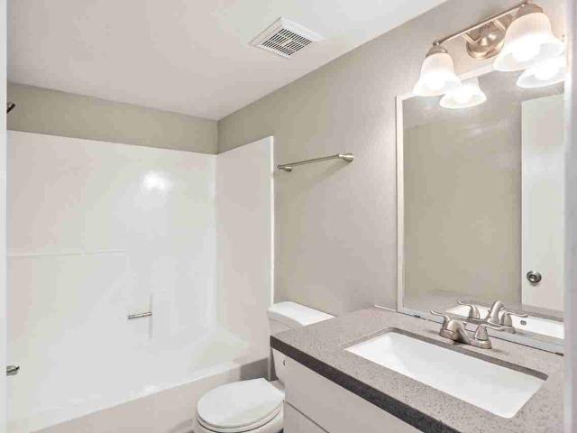 Rise North Mountain Studio Apartment for Rent at 9202 N 19th Ave, Phoenix, AZ 85021