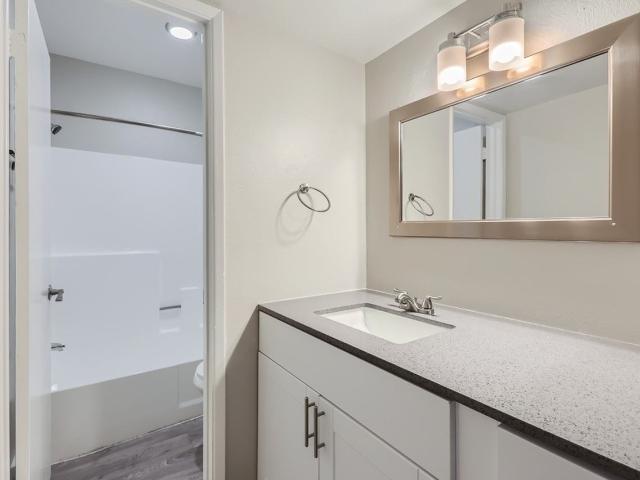 Rise North Mountain 1 Bedroom Apartment for Rent at 9202 N 19th Ave, Phoenix, AZ 85021