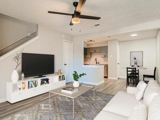 Rise North Arlington 2 Bedroom Apartment for Rent at 500 Tish Cir, Arlington, TX 76006 Parkway North