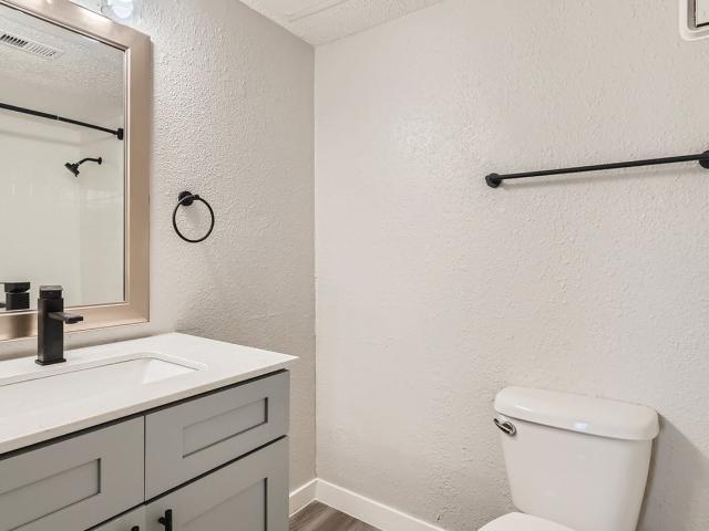 Rise North Arlington 2 Bedroom Apartment for Rent at 500 Tish Cir, Arlington, TX 76006 Parkway North