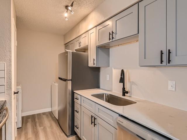 Rise North Arlington 2 Bedroom Apartment for Rent at 500 Tish Cir, Arlington, TX 76006 Parkway North