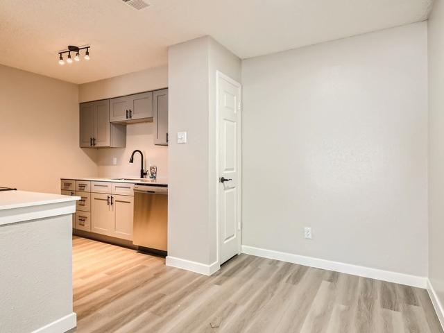 Rise North Arlington 2 Bedroom Apartment for Rent at 500 Tish Cir, Arlington, TX 76006 Parkway North