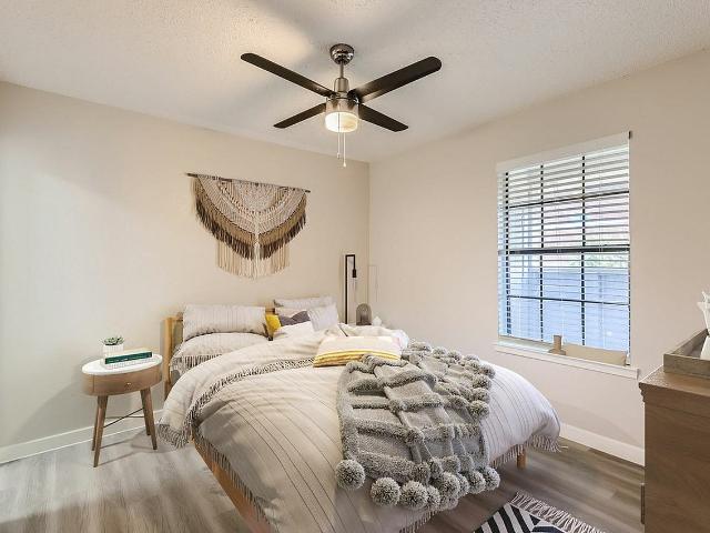 Rise Oak Creek 1 Bedroom Apartment for Rent at 1950 Oak Creek Ln, Bedford, TX 76022
