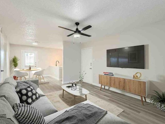 Rise Oak Creek 2 Bedroom Apartment for Rent at 1950 Oak Creek Ln, Bedford, TX 76022