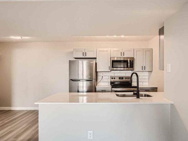 Rise on McClintock 2 Bedroom Apartment for Rent at 2045 S Mcclintock Dr, Tempe, AZ 85282
