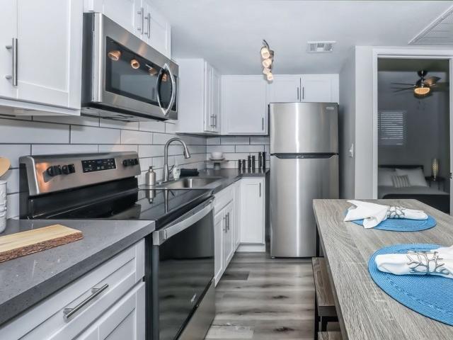 Rise On Country Club 1 Bedroom Apartment for Rent at 1903 N Country Club Dr, Mesa, AZ 85201