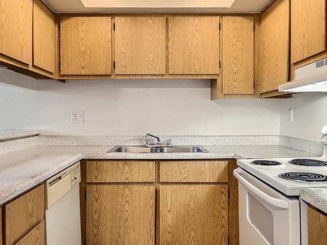 Rise at Estrella Park 1 Bedroom Apartment for Rent at 1801 N 83rd Ave, Phoenix, AZ 85035