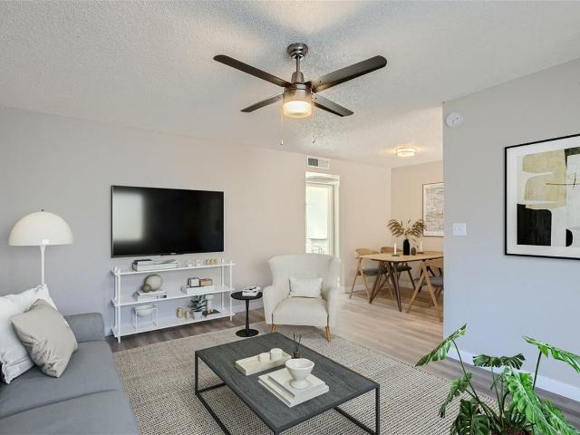 Rise at the Palms 1 Bedroom Apartment for Rent at 5902 W Royal Palm Rd, Glendale, AZ 85302
