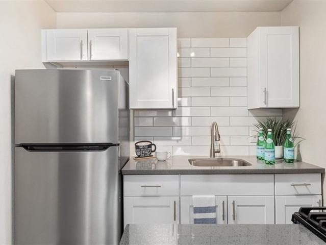 Rise at the Preserve 1 Bedroom Apartment for Rent at 1502 W Glendale Ave, Phoenix, AZ 85021