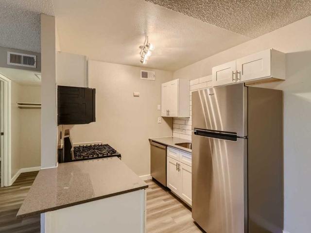 Rise at the Preserve 2 Bedroom Apartment for Rent at 1502 W Glendale Ave, Phoenix, AZ 85021