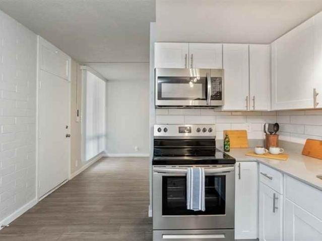 Rise at the Retreat 1 Bedroom Apartment for Rent at 1025 E Orange St, Tempe, AZ 85281