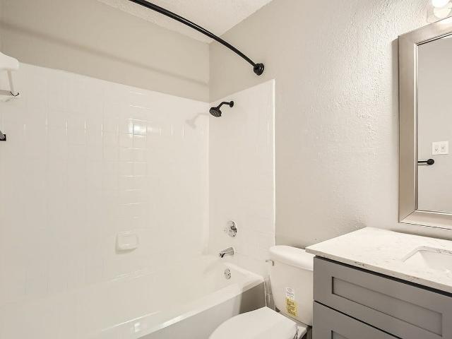 Rise at Town East 1 Bedroom Apartment for Rent at 3236 N Galloway Ave, Mesquite, TX 75150