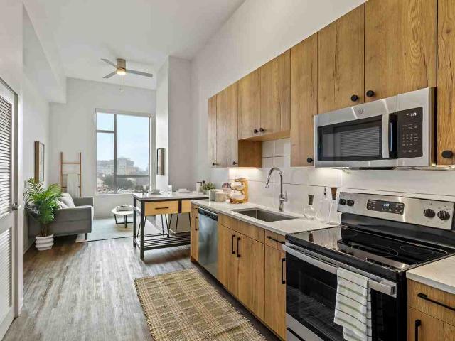 Rise at West Campus 4 Bedroom Apartment for Rent at 2206 Nueces St, Austin, TX 78705 West University