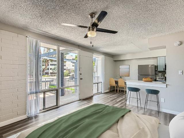 Rise Biltmore 1 Bedroom Apartment for Rent at 4728 N 15th St, Phoenix, AZ 85014