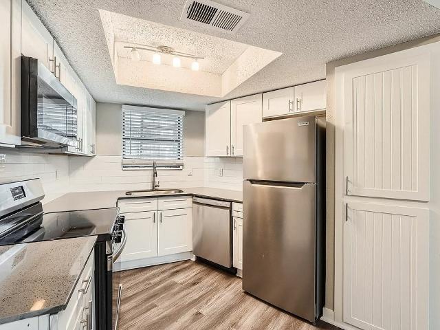 Rise Blue Ridge 1 Bedroom Apartment for Rent at 7200 Wallace Rd, Charlotte, NC 28212 East Forest