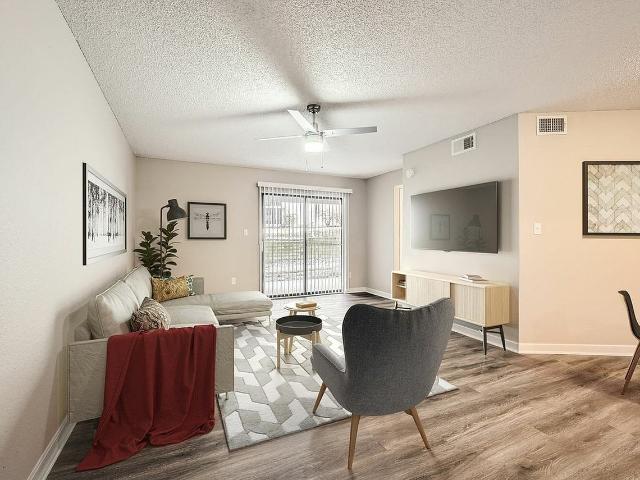 Rise Blue Ridge 1 Bedroom Apartment for Rent at 7200 Wallace Rd, Charlotte, NC 28212 East Forest