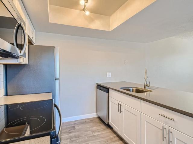 Rise Broadway 1 Bedroom Apartment for Rent at 945 W Broadway Rd, Mesa, AZ 85210 Kleinman Park Neighborhood