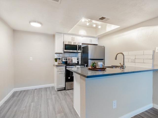 Rise Broadway 1 Bedroom Apartment for Rent at 945 W Broadway Rd, Mesa, AZ 85210 Kleinman Park Neighborhood