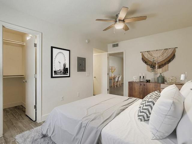 Rise Canyon West 1 Bedroom Apartment for Rent at 3535 W Camelback Rd, Phoenix, AZ 85019