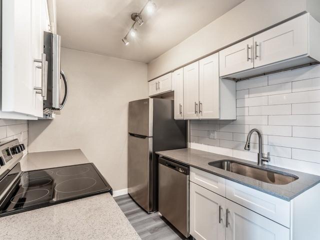 Rise Lakeside 1 Bedroom Apartment for Rent at 11459 N 28th Dr, Phoenix, AZ 85029 Lake Biltmore Village