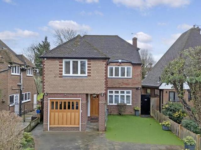 Risebridge Road, Romford, 4 Bedroom Detached