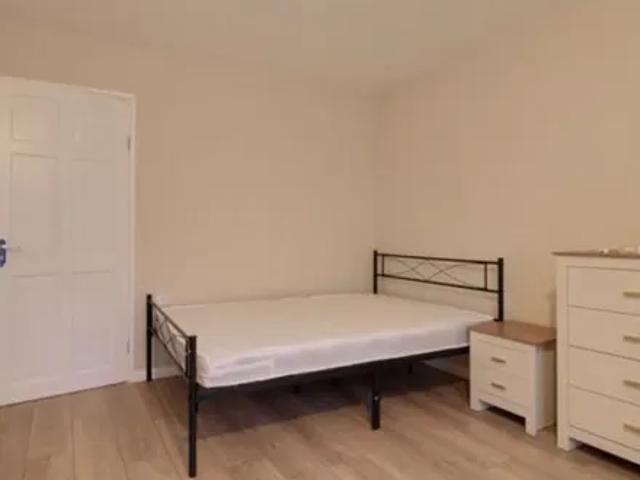 Riseley Crescent, Park Central, B5 7XP, United Kingdom | 4 bed townhouse for rent #142479654 | Rentberry
