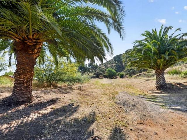 Rising Hill Rd, Altadena, CA 91001