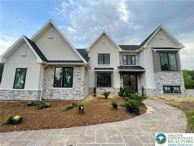 Rising Sun Ct, Upper Nazareth Township, Home For Sale