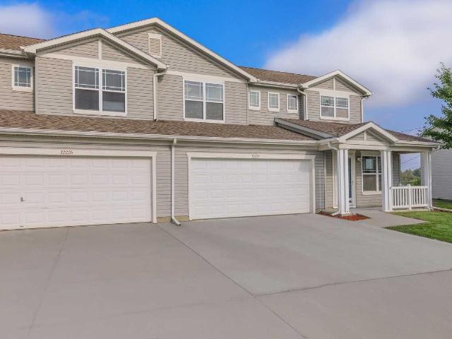 Rising View Offutt Military Housing 3 Bedroom Apartment for Rent at 3116 Lockbourne Dr, Bellevue, NE 68123