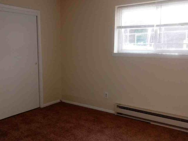 Rittenhouse Apartments 2 Bedroom Apartment for Rent at 501 Lawrence Rd, Broomall, PA 19008