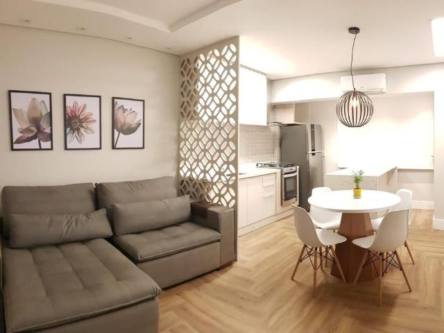 Ritz Flat