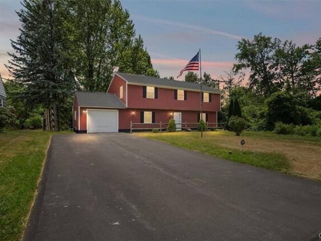 Rita Dr, North Syracuse, Home For Sale