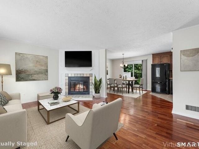Rita Dr Apt B, Bristol, Home For Sale