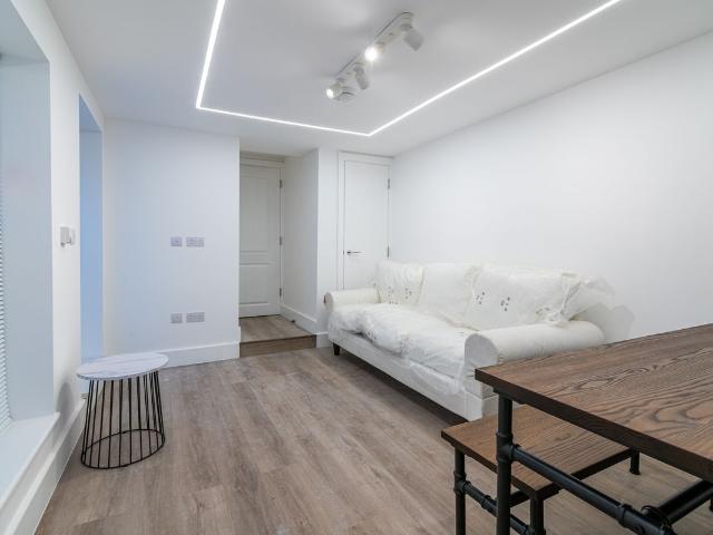 Rita Road, London SW8, 3 bed flat to rent, £3,400 pcm | PrimeLocation