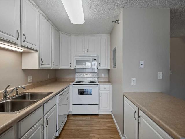 Riva Ridge Apartments 2 Bedroom Apartment for Rent at 1224 Shakopee Ave E, Shakopee, MN 55379