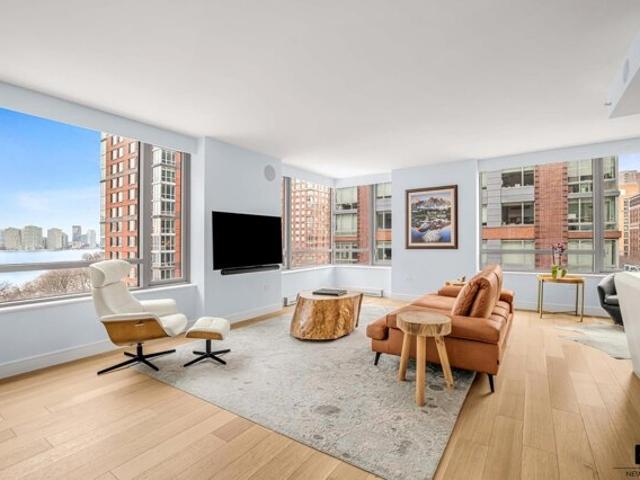 River Ter Apt L, New York, Condo For Sale