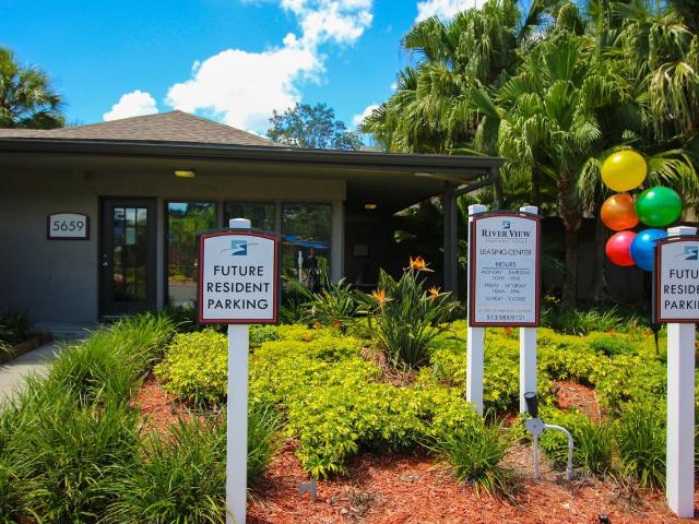 River View Apartments 3 Bedroom Apartment for Rent at 5659 Del Prado Dr, Tampa, FL 33617