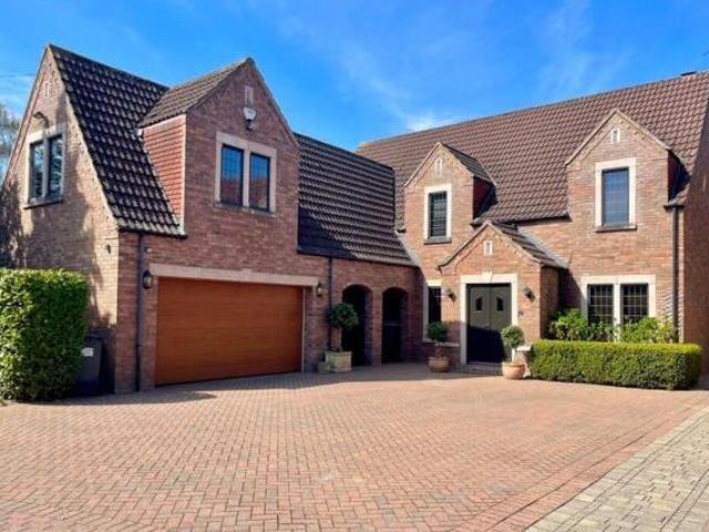 River Way, Auckley, 4 Bedroom Detached