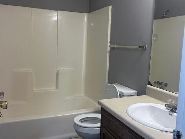 River Woods Apartments 1 Bedroom Apartment for Rent at 1500 Bryant Way, Bowling Green, KY 42103