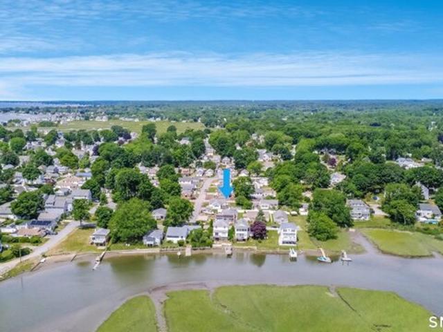River Ave, Old Saybrook, Home For Sale