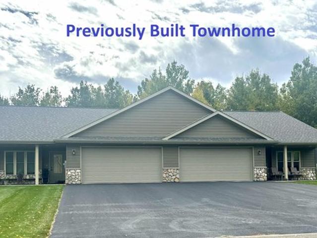 River Bend Dr Unit B, Esko, MN 55733