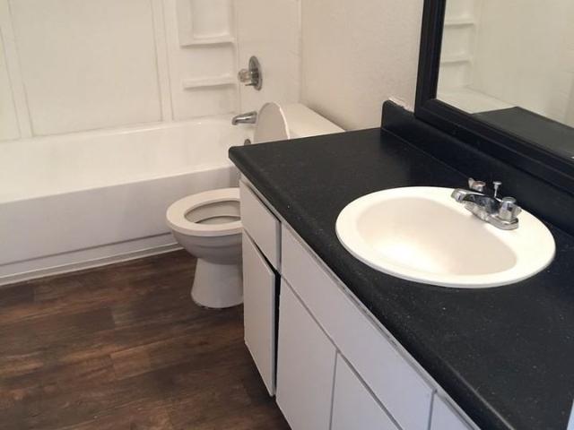 River Bend Park 1 Bedroom Apartment for Rent at 2416 Moraine Cir, Rancho Cordova, CA 95670