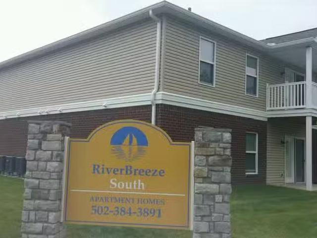 River Breeze South Apartments 11301 108 11301 Breeze Cir