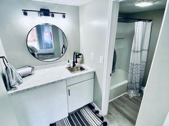 River Commons Studio Apartment for Rent at 1607 Bigley Ave, Charleston, WV 25302